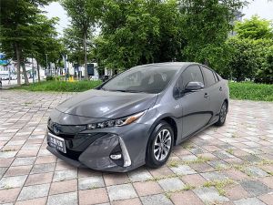 Toyota Prius PHV二手價格行情及中古車買賣-8891汽車