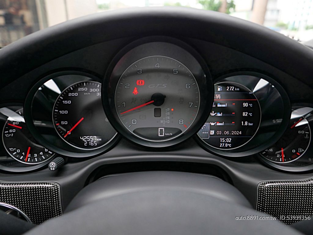 Porsche Panamera 2016年二手車 199.8萬 台中市-七期市政汽車網路拍賣 | 8891汽車