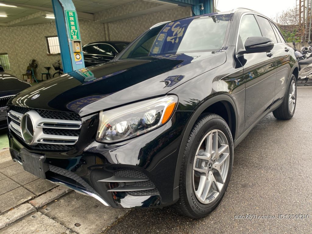 Mercedes-Benz/賓士 GLC-23P套件!正2017年GLC300 AMG黑雙魚眼LED 柏林之音[永達汽車]