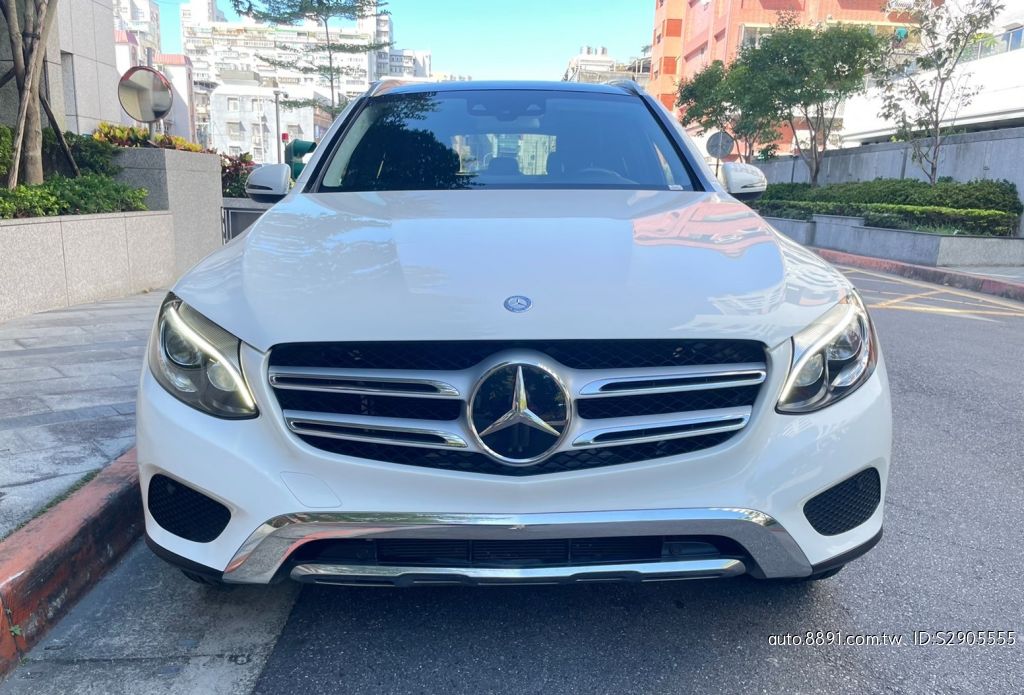 Mercedes-Benz/賓士 GLC-23P智慧駕駛跟車 16年GLC300 白色 車況優質