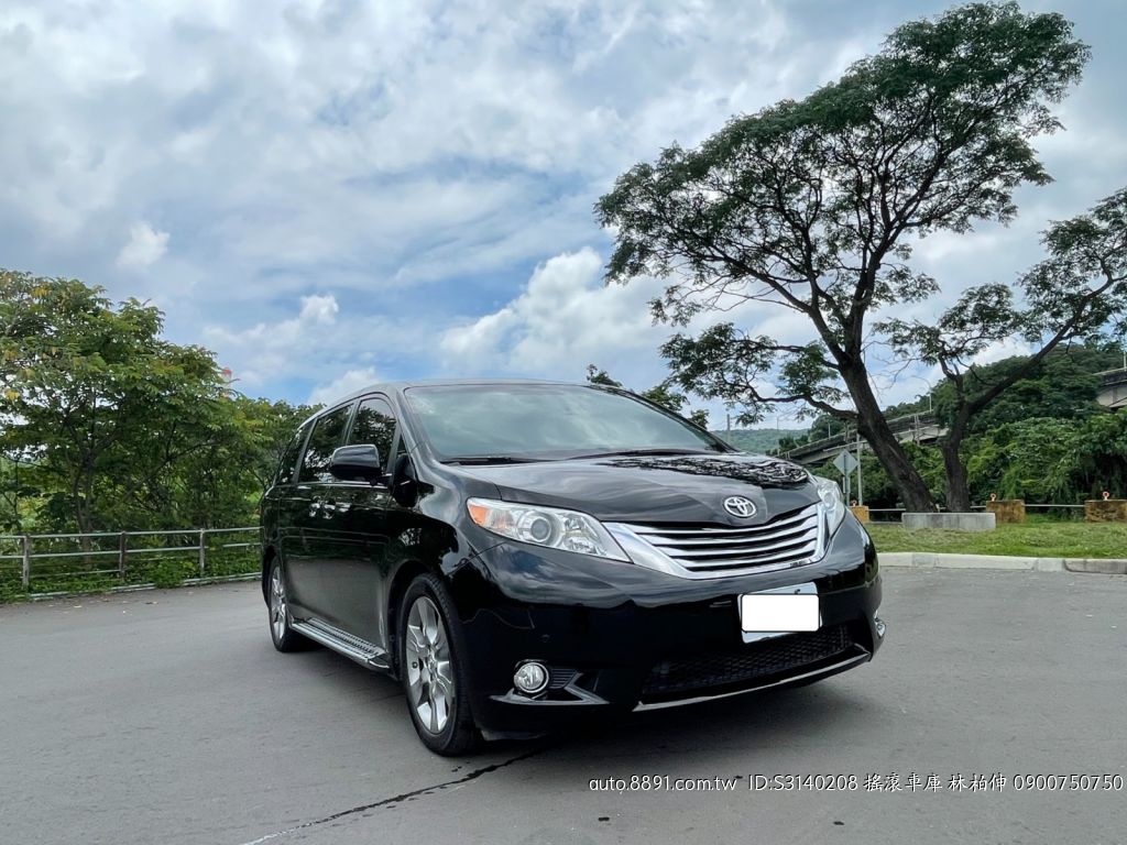 Toyota/豐田 Sienna-ikey 定速 雙天窗 雙電尾門 電滑門 vip腳靠 7人座頂級