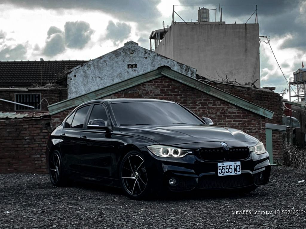 BMW/ R 3-Series Sedan-【好車只在當下 決定在於現在】 僅跑10萬 專業全額貸‧超額貸‧車換車服務
